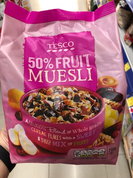 Tesco 50% Fruit Muesli Tesco 50% 水果榖物片 - 1Source