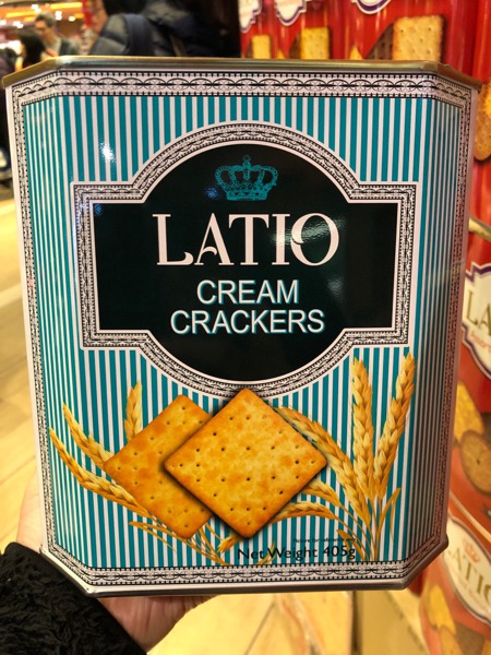 Latio Cream Crackers - 1Source