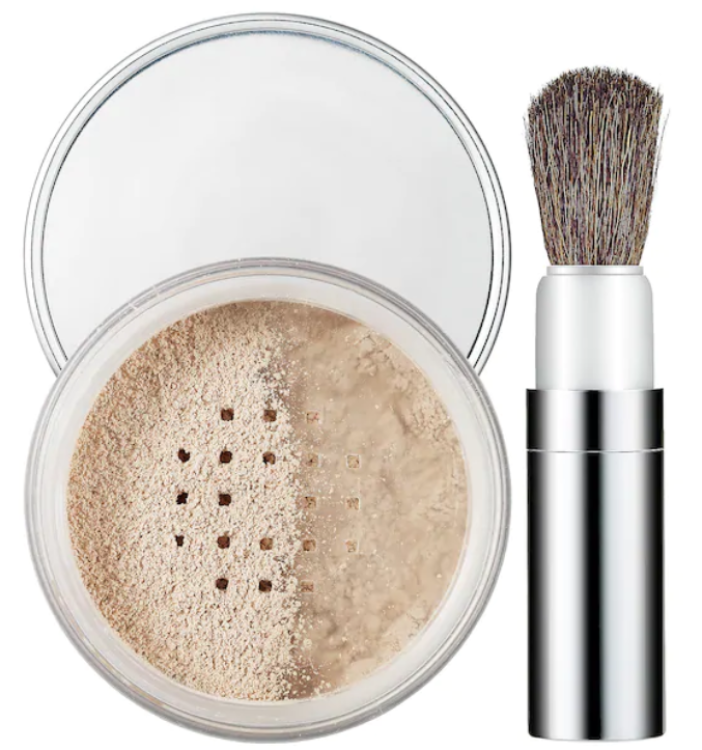CLINIQUE Blended Face Powder And Brush Invisible Blend - 1Source