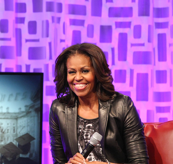 10 Michelle Obama Hairstyles That Solidified Her Place As The Snazziest ...