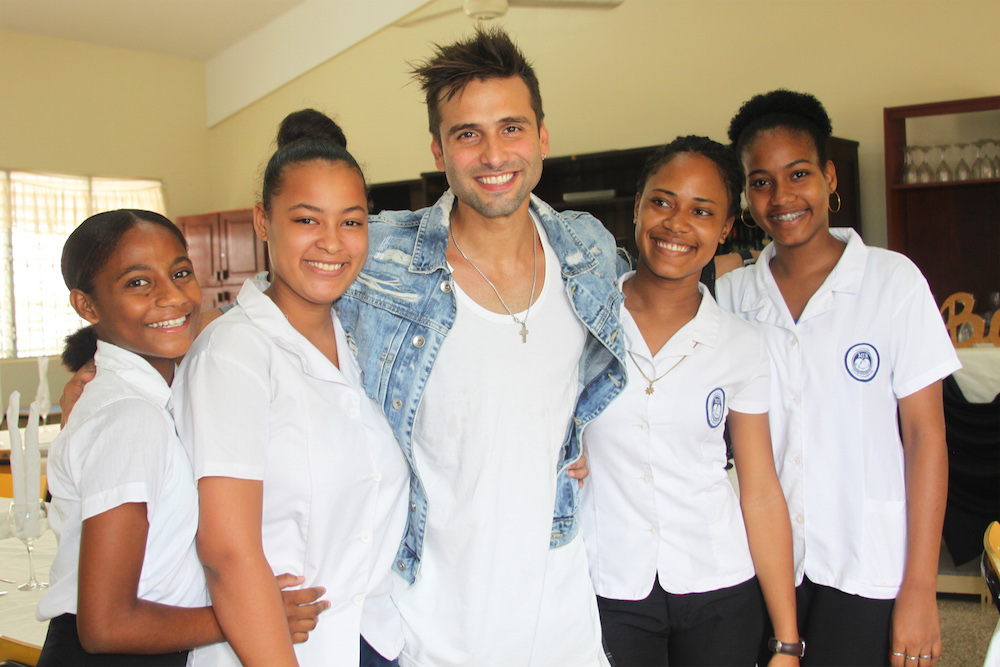 El artista puertorriqueño Christian Daniel visita el Politécnico ...
