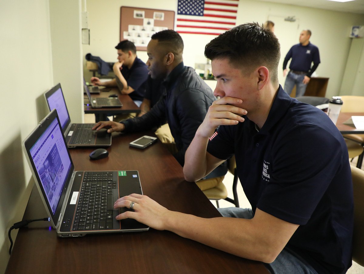 National Association of Manufacturers Interviews | Comparably