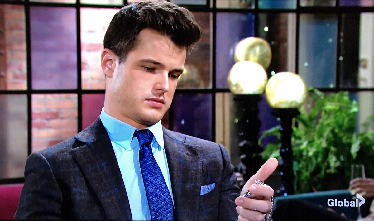 The Young and the Restless Spoilers Tuesday October 29: Victor Tries to ...