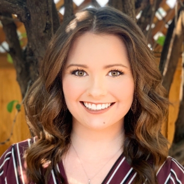 Alexandra Lomas's Instagram, Twitter & Facebook on IDCrawl