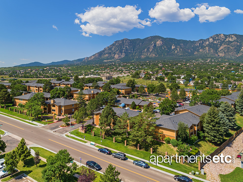 Cobblestone Ridge - Colorado Springs, CO - Apartments ETC