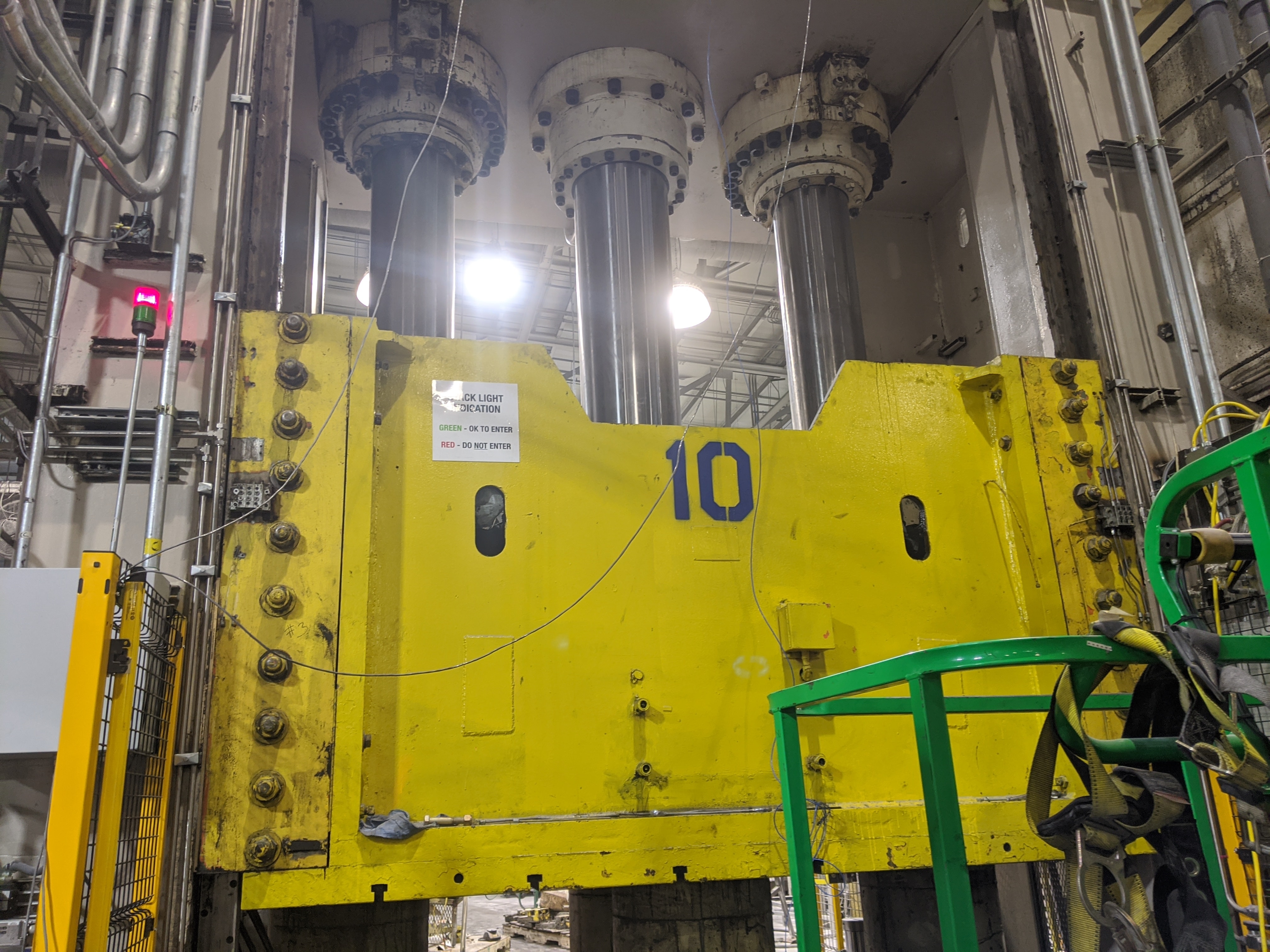 Restoring a 1500-ton hydraulic press - GIF and photos