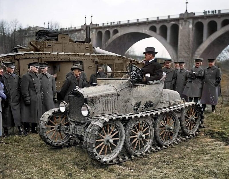 1917 Ford Model T with tracks - photo