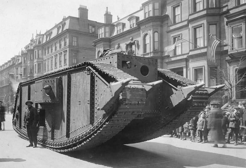 WWI U.S. Army steam tank - photo - HomemadeTools.net