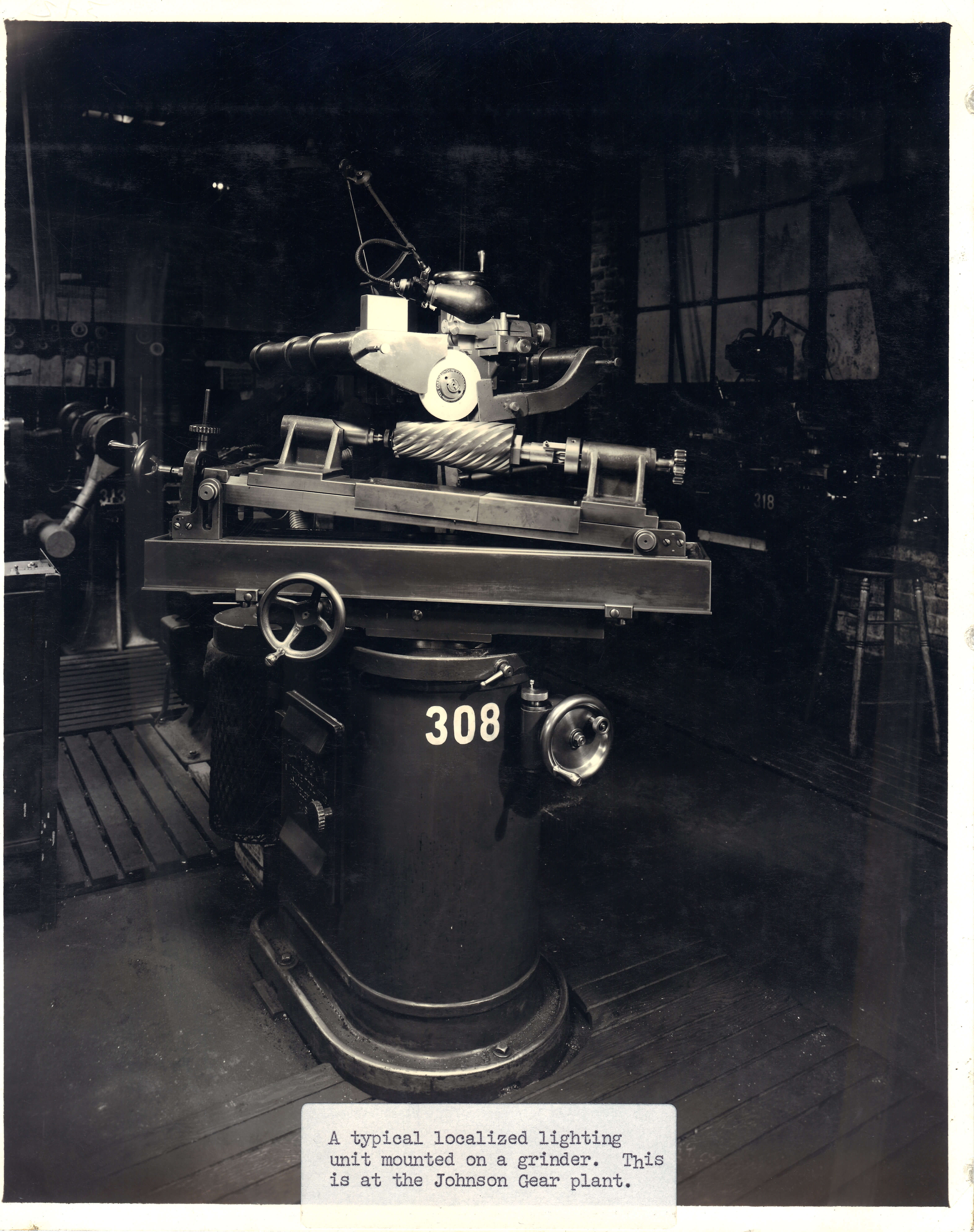 1930s industrial grinder lighting - photo - HomemadeTools.net
