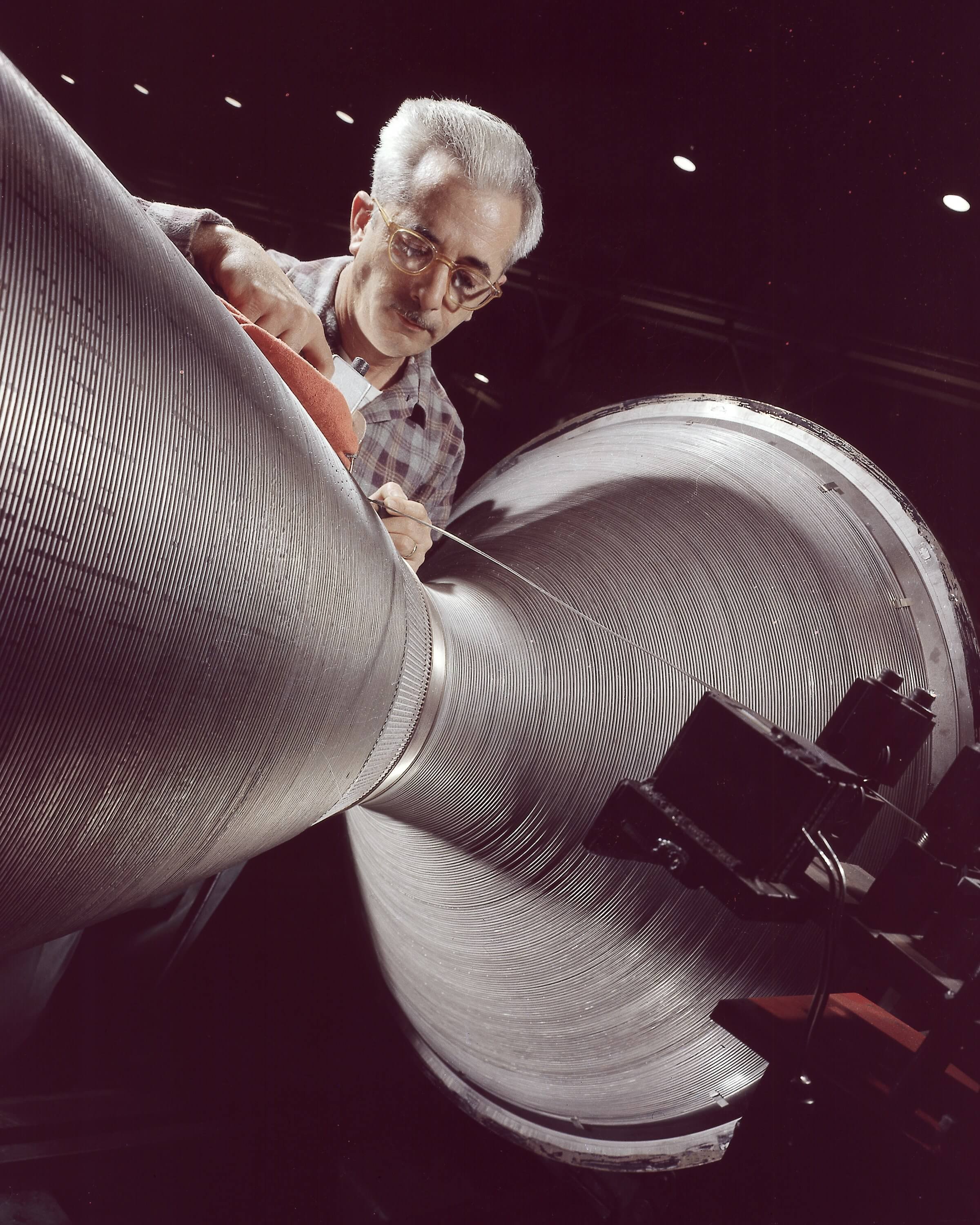 1964 NASA nuclear rocket nozzle fabrication - photo - HomemadeTools.net