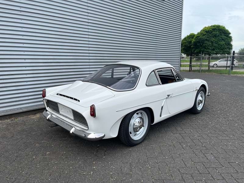 1966 Willys Interlagos Berlinetta coupe - photos - HomemadeTools.net