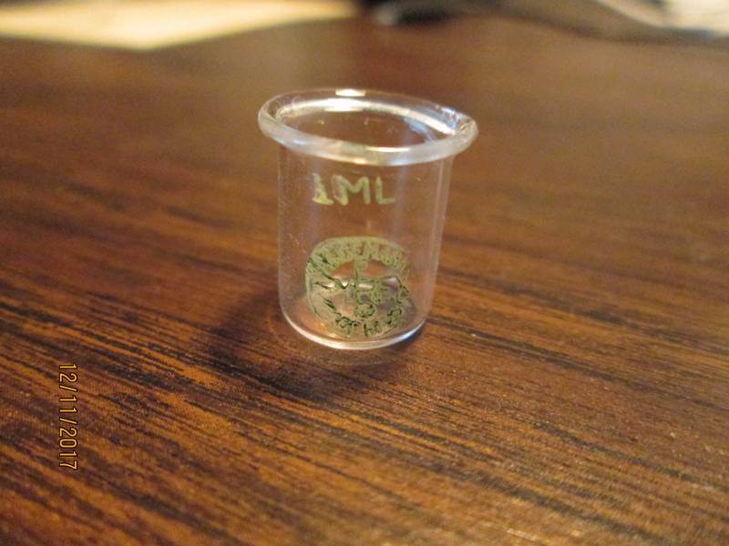 1mL beaker - photos - HomemadeTools.net