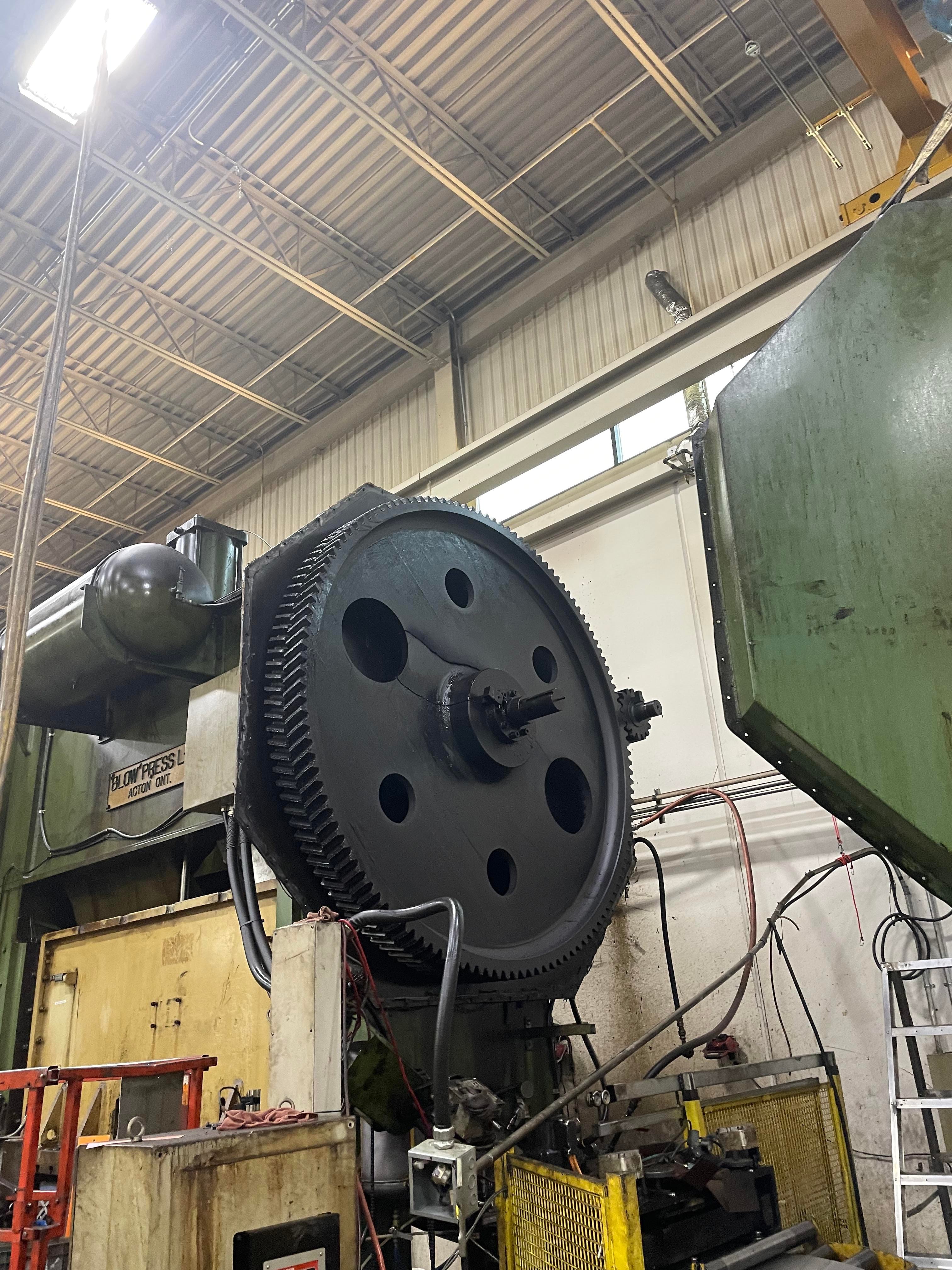 Stamping press main gear failure - photos - HomemadeTools.net