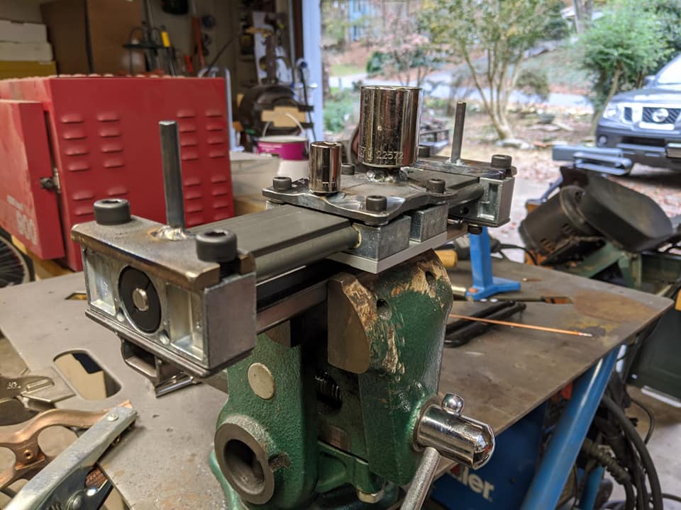 Homemade adjustable bending jig from sockets - photo - HomemadeTools.net