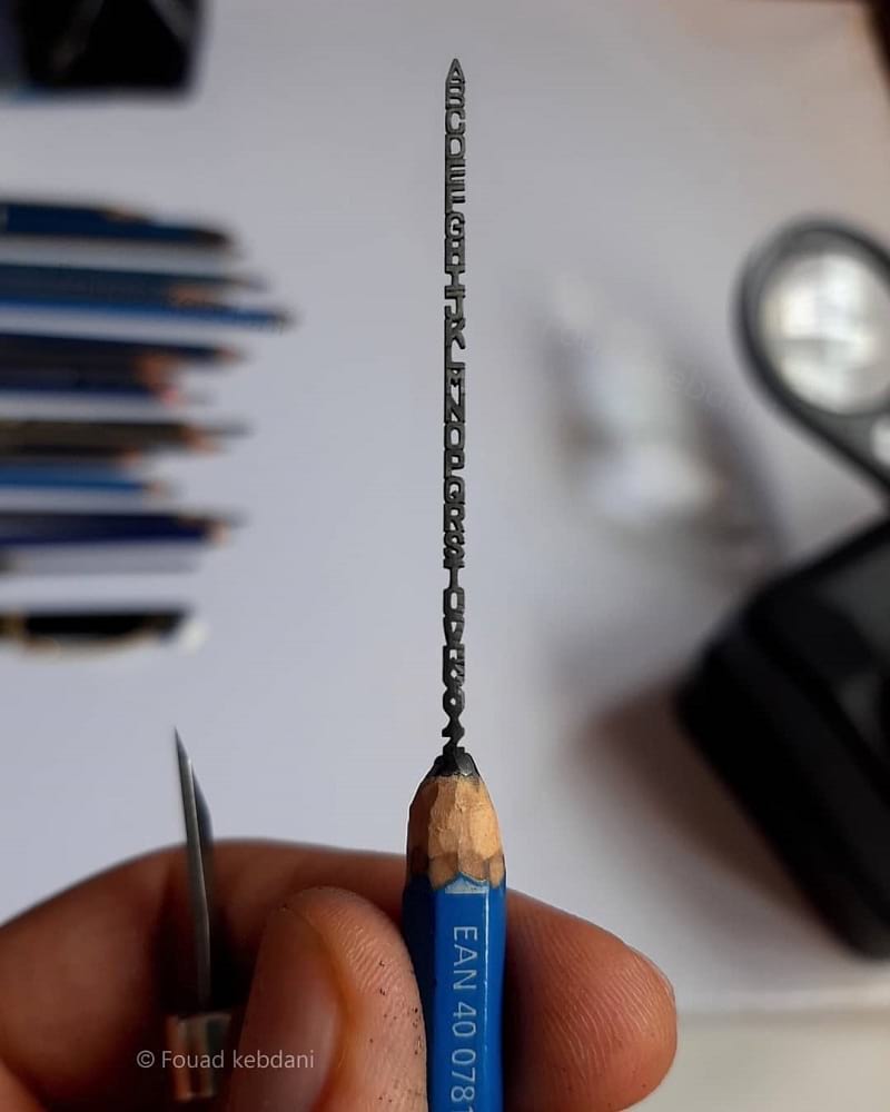 Alphabet carved into pencil lead - photo - HomemadeTools.net