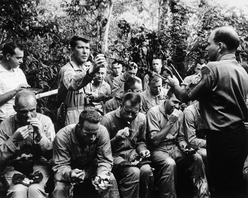 Apollo astronaut survivalist kit and training - photos