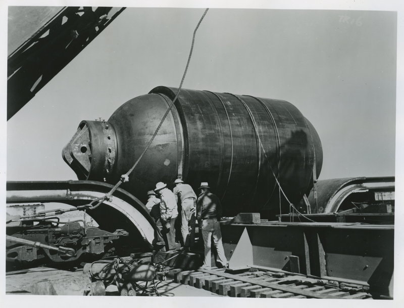 1945 atom bomb containment vessel - photos - HomemadeTools.net