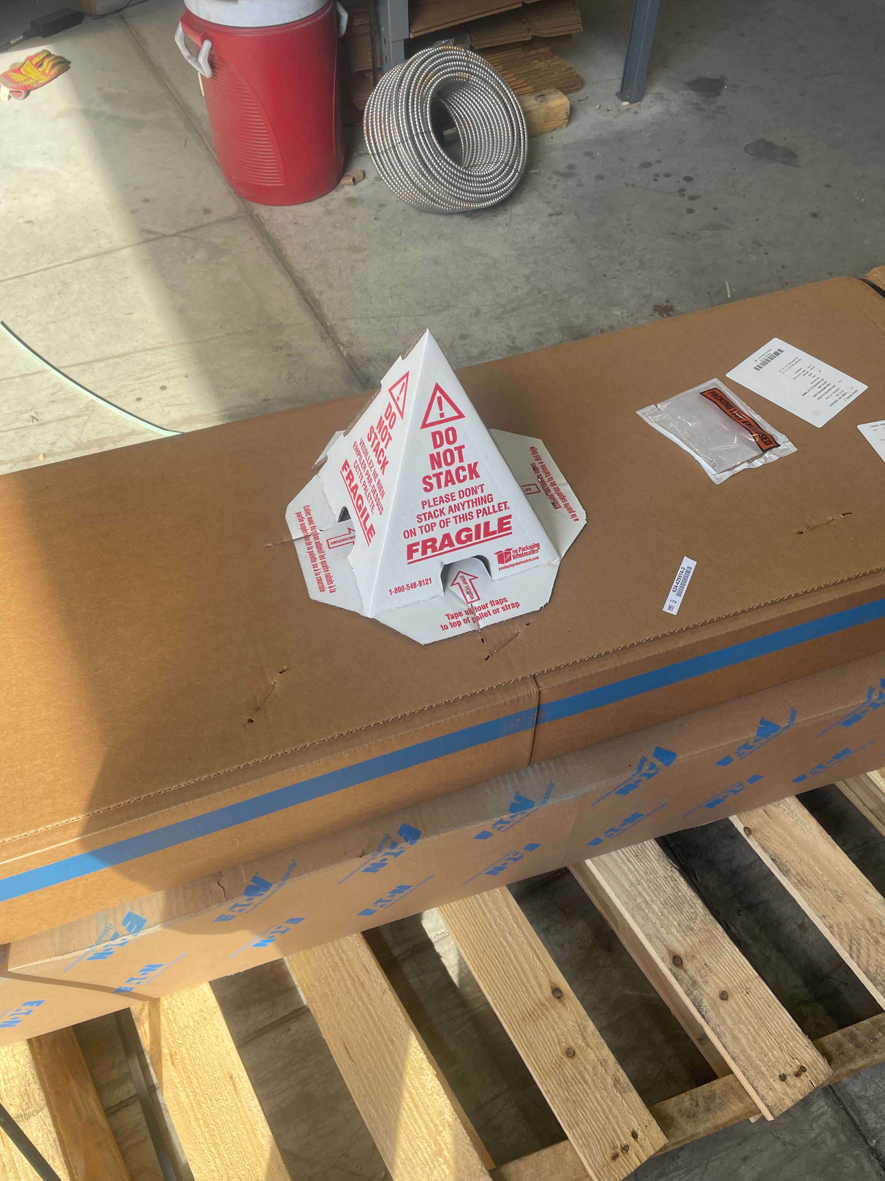 Do not stack pallet cone - photo - HomemadeTools.net