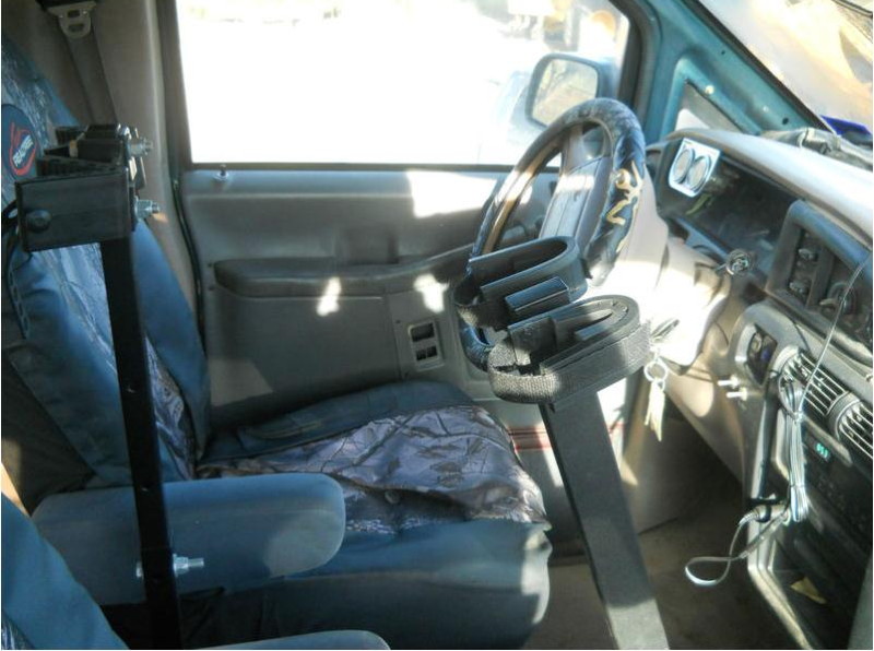 Suburban+minivan top drive hunting vehicle - photos - HomemadeTools.net