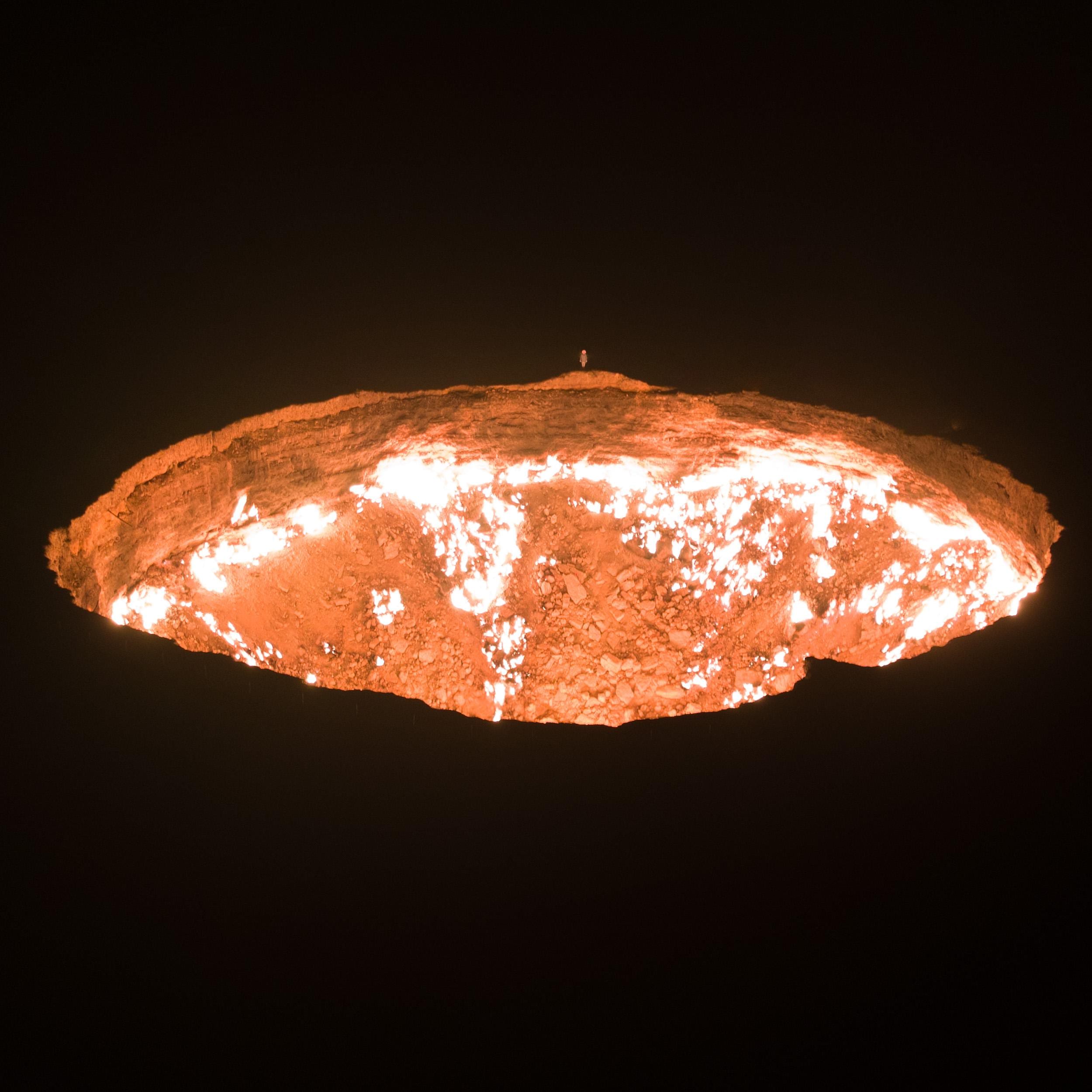 Darvaza gas crater - photo