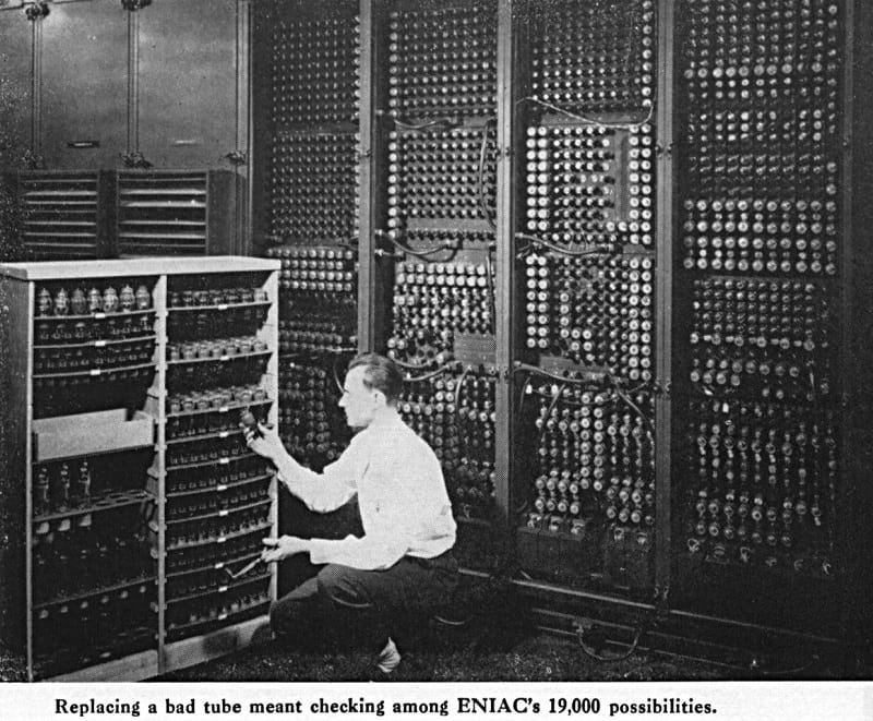 Changing ENIAC's vacuum tubes - photo - HomemadeTools.net