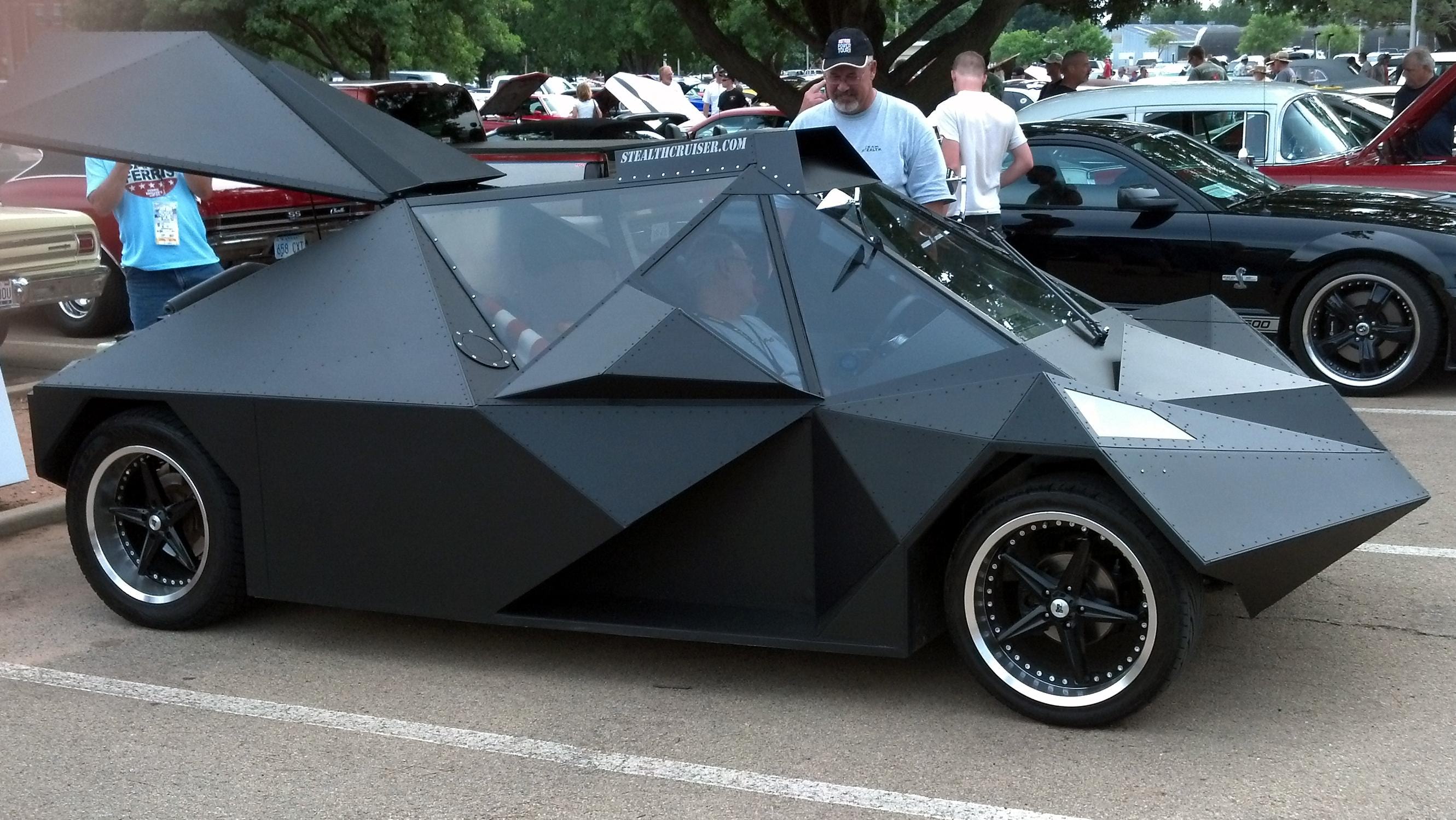 F-117 Nighthawk inspired car - photo - HomemadeTools.net