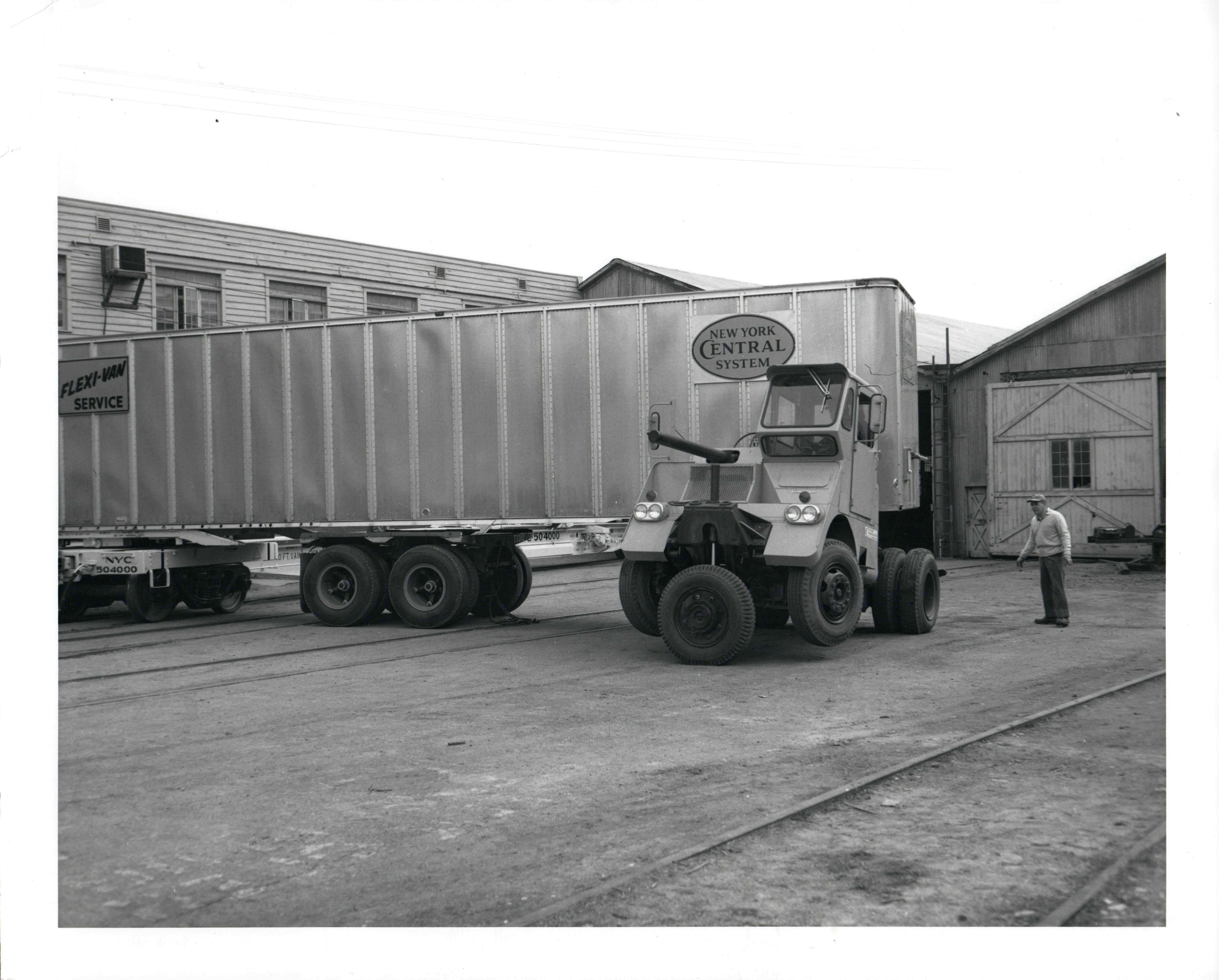Early rail-to-road intermodal system - photos - HomemadeTools.net