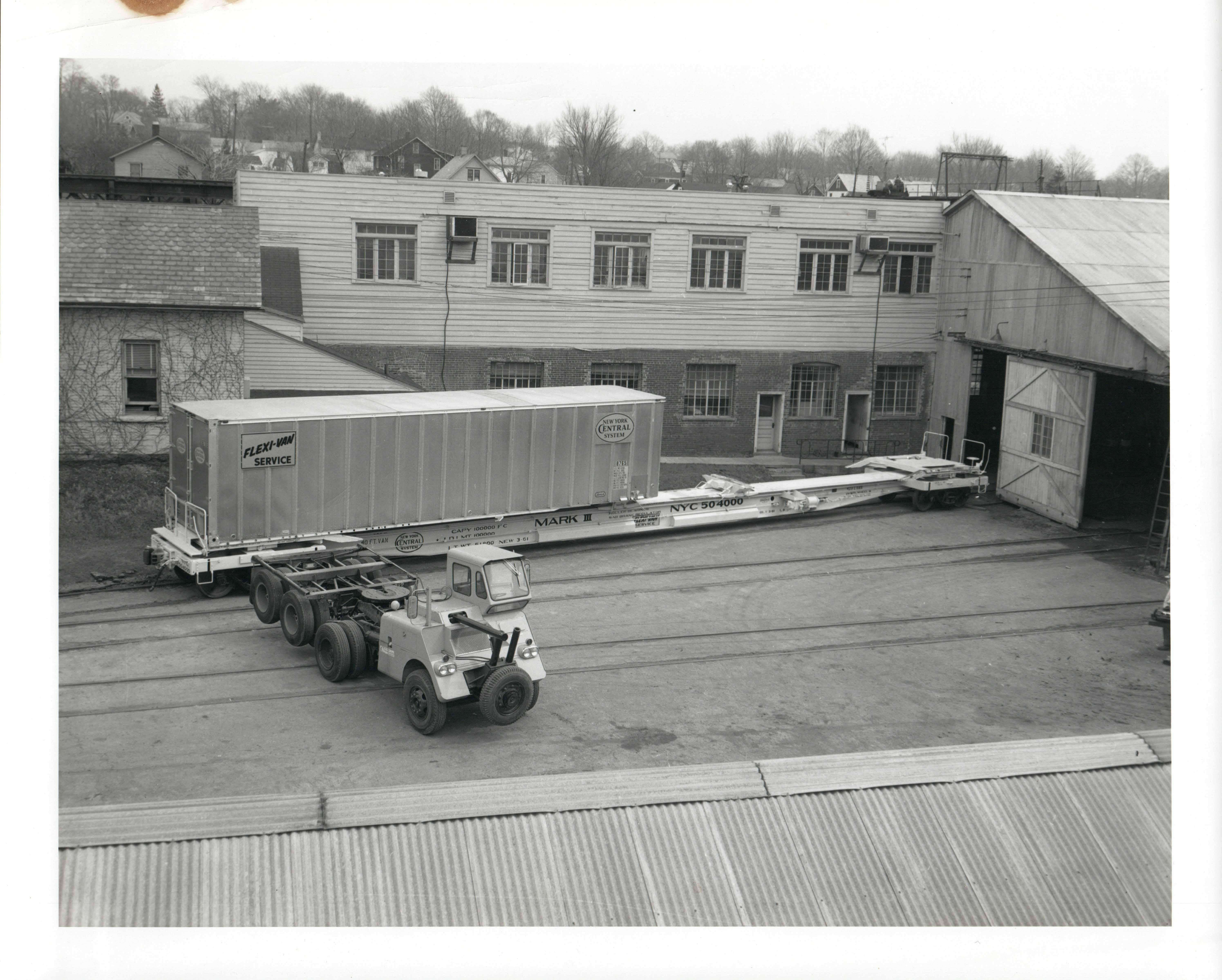 Early rail-to-road intermodal system - photos - HomemadeTools.net