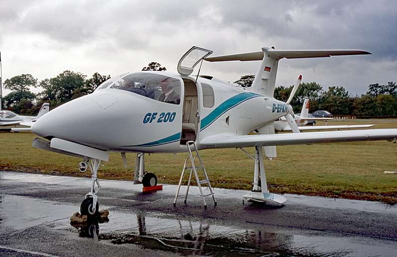 Grob GF 200 business aircraft - photo and video - HomemadeTools.net
