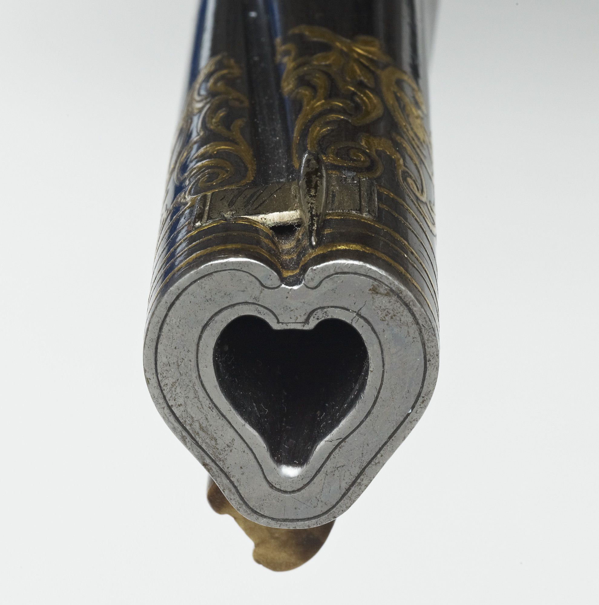 1765 heart barrel flintlock rifle - photos - HomemadeTools.net