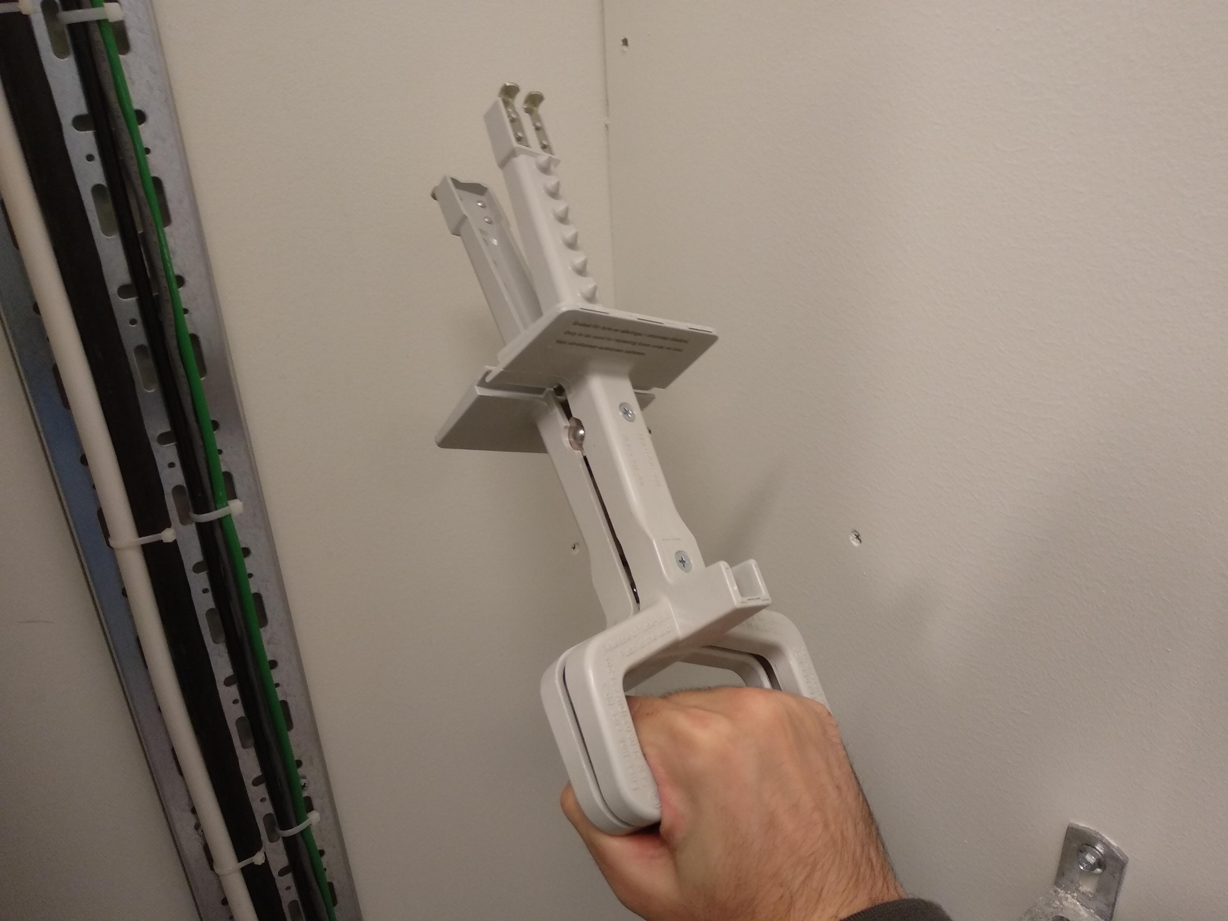 High voltage fuse removal tool - photo