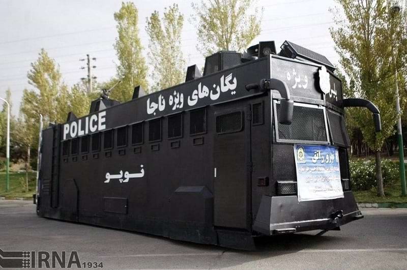 Iranian police armored bus - photo - HomemadeTools.net