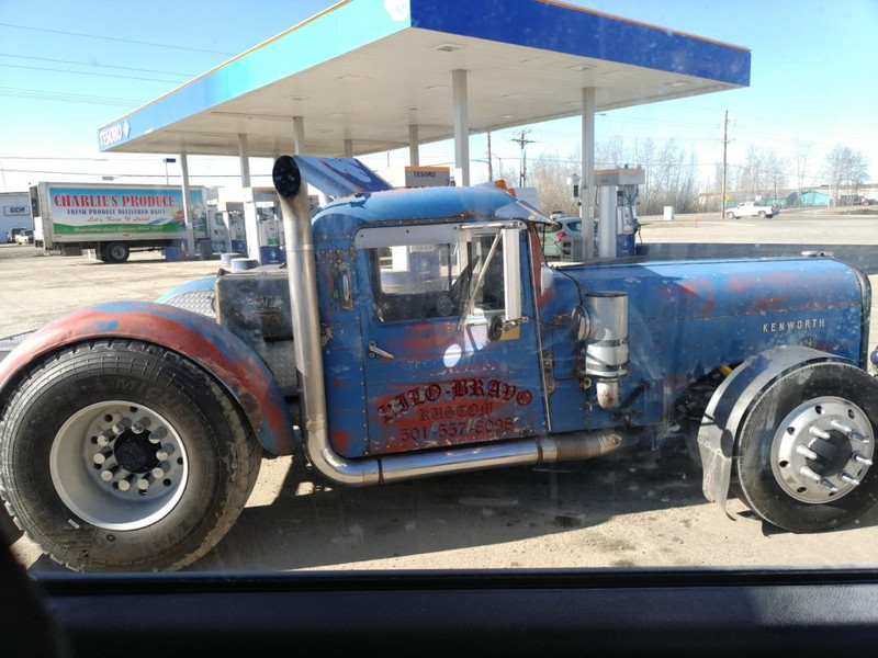 Kenworth semi truck rat rod - photo - HomemadeTools.net