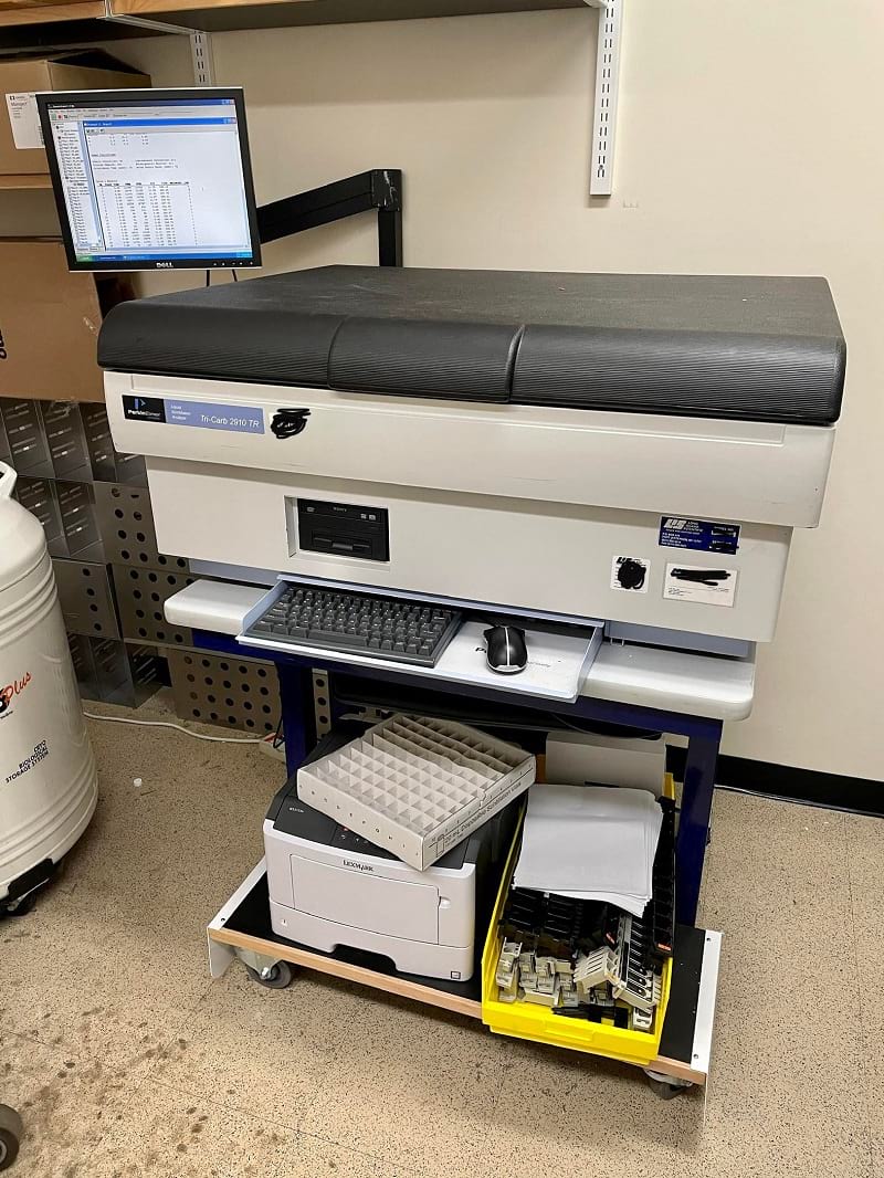 Liquid scintillation counter - photos