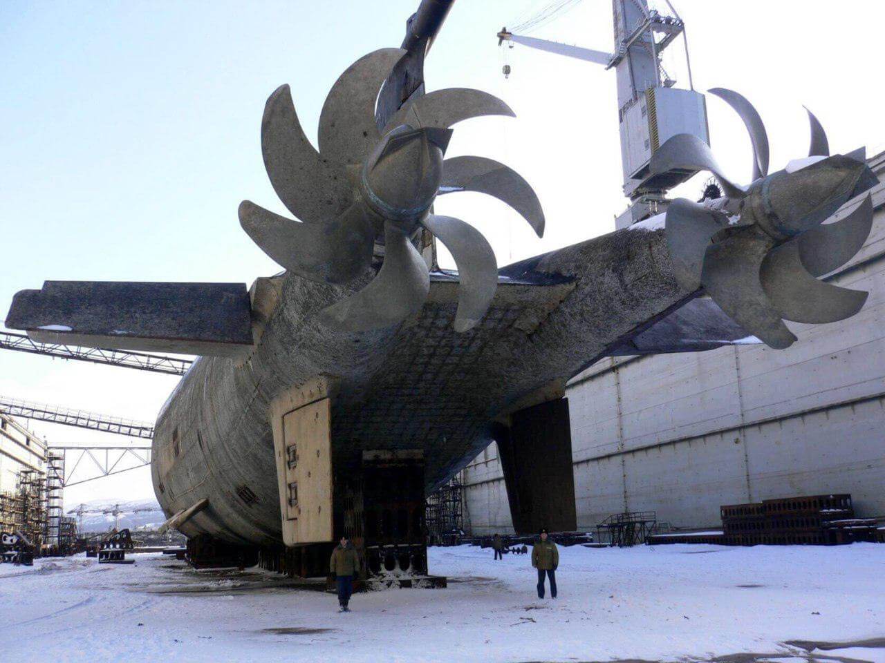 Oscar II-class nuclear-powered cruise missile submarine - photos