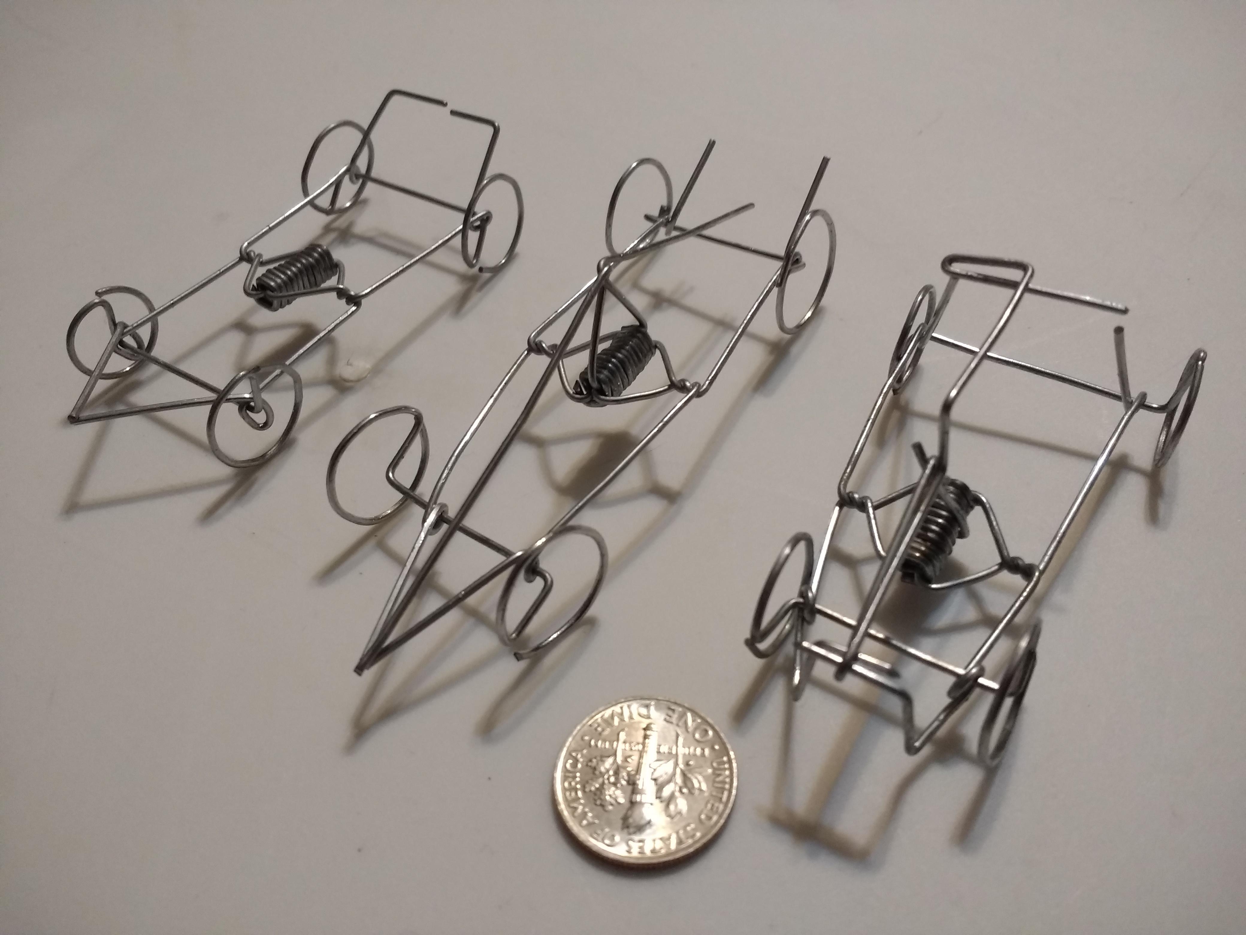 Working matchbox cars made from paperclips - photo - HomemadeTools.net