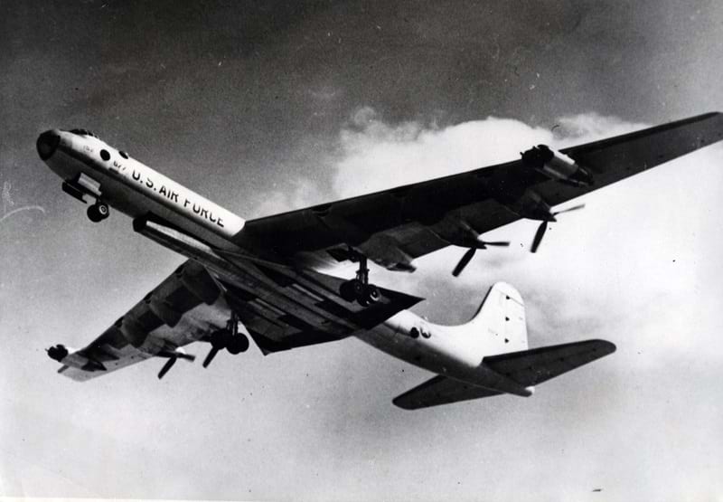 Convair B-36 Peacemaker transporting XB-58 bomber - photo ...