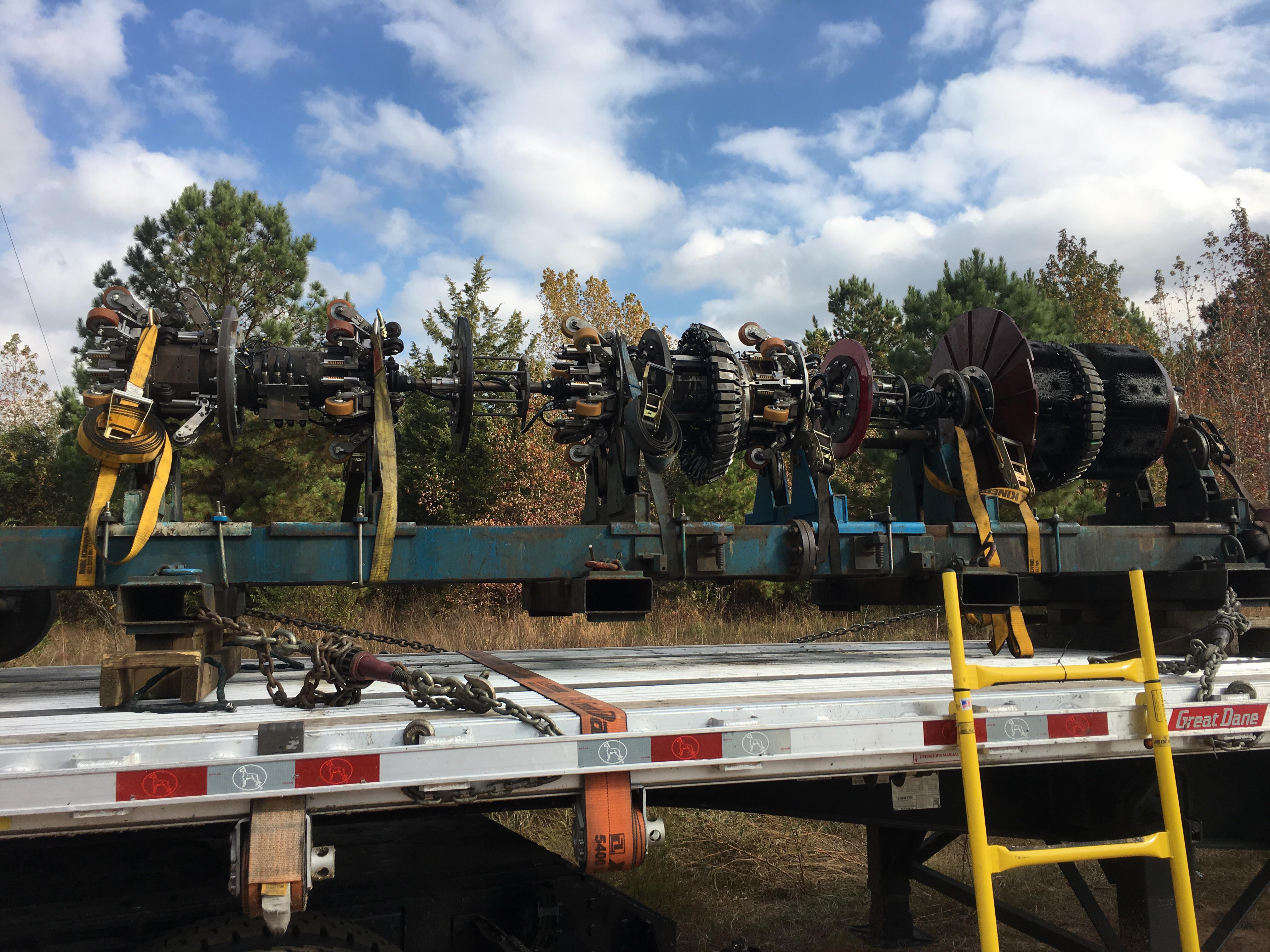 Giant pipeline smart pig - photo - HomemadeTools.net