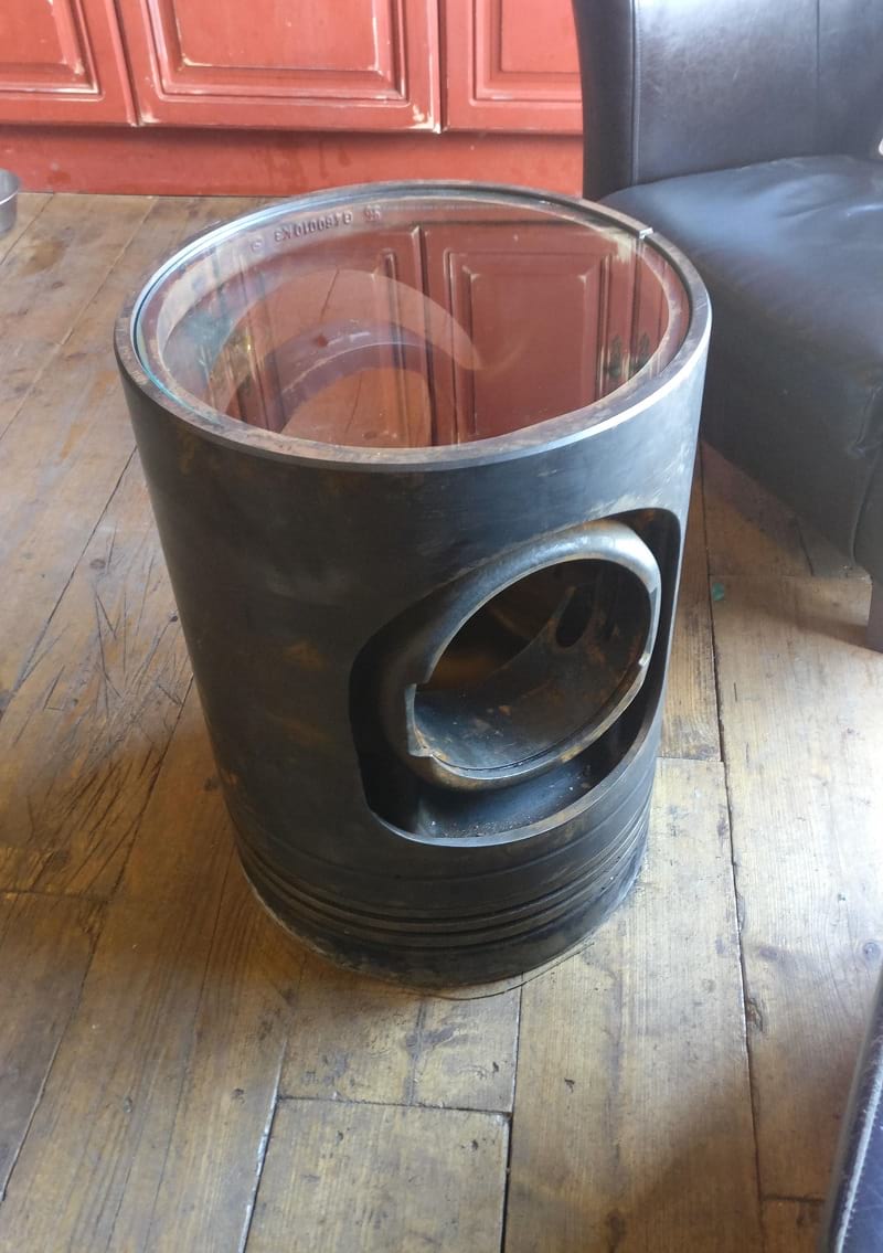 Piston head table - photo - HomemadeTools.net