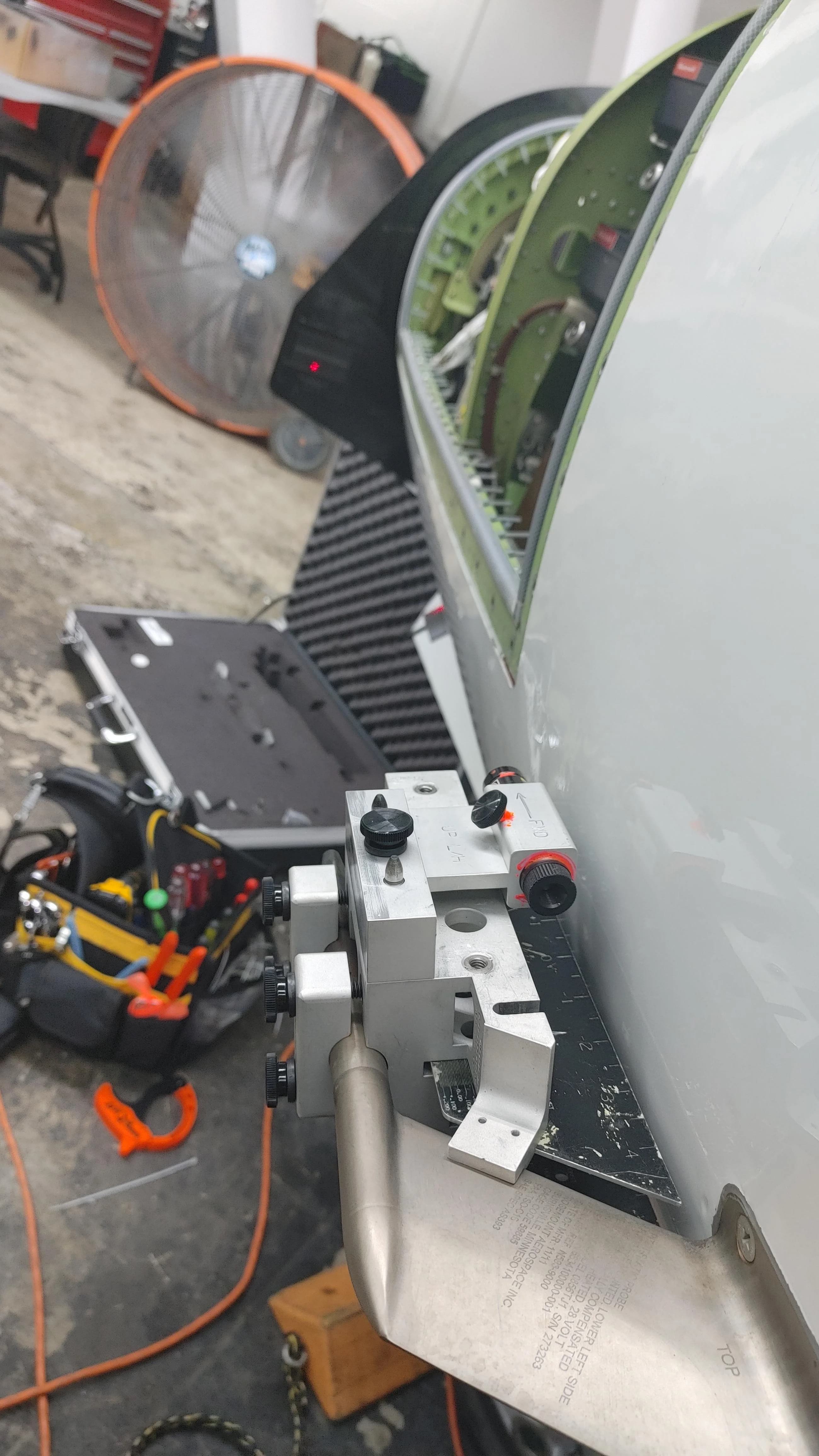 Pitot-static probe alignment tool - photos