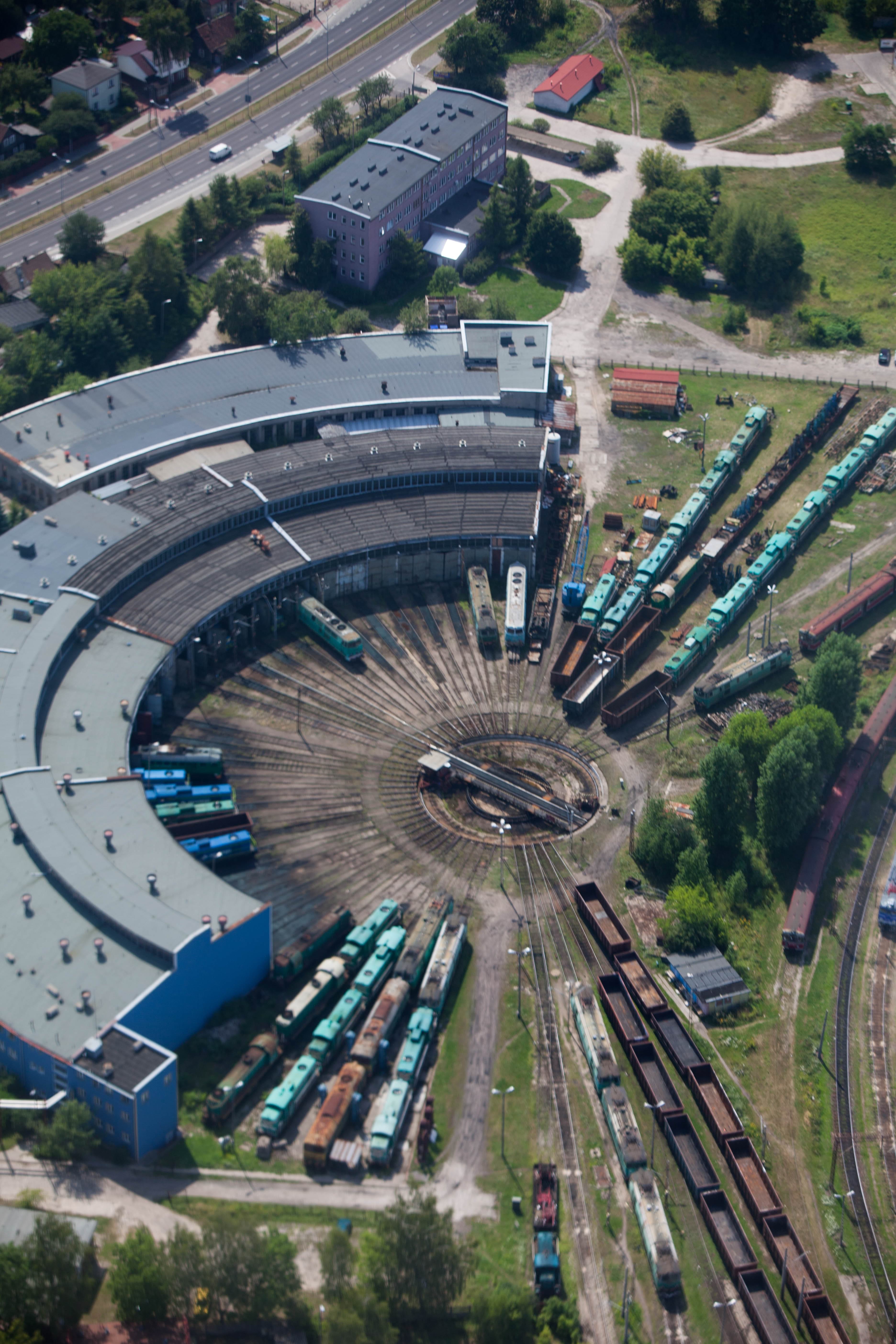 Polish railway turntable - photo - HomemadeTools.net