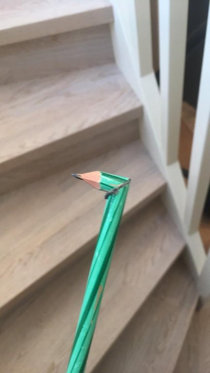 Right angle marking pencil - photo - HomemadeTools.net