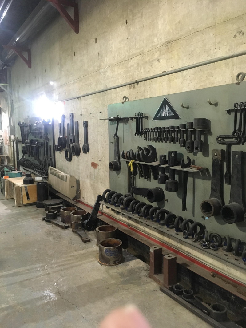 Set of large Russian tools for hydro turbine - photo - HomemadeTools.net