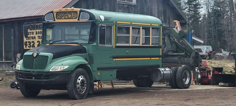 School bus with knuckle boom crane - photos - HomemadeTools.net