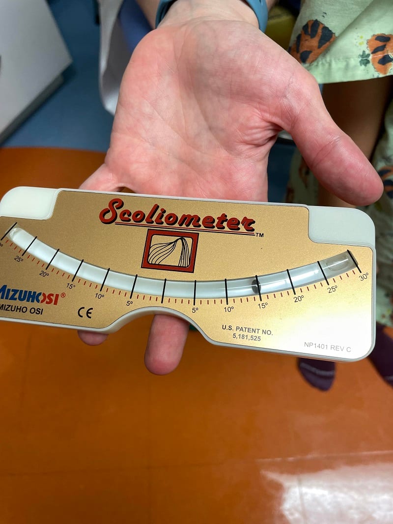 Spine scoliometer - photo - HomemadeTools.net