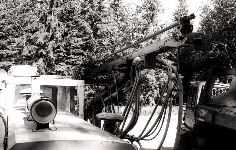 Finning mobile rock drill - photos - HomemadeTools.net