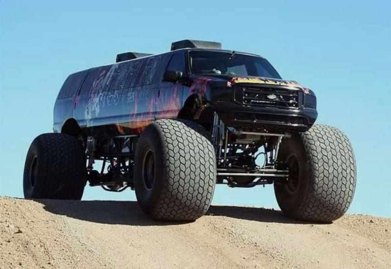 Monster limousine - photos - HomemadeTools.net