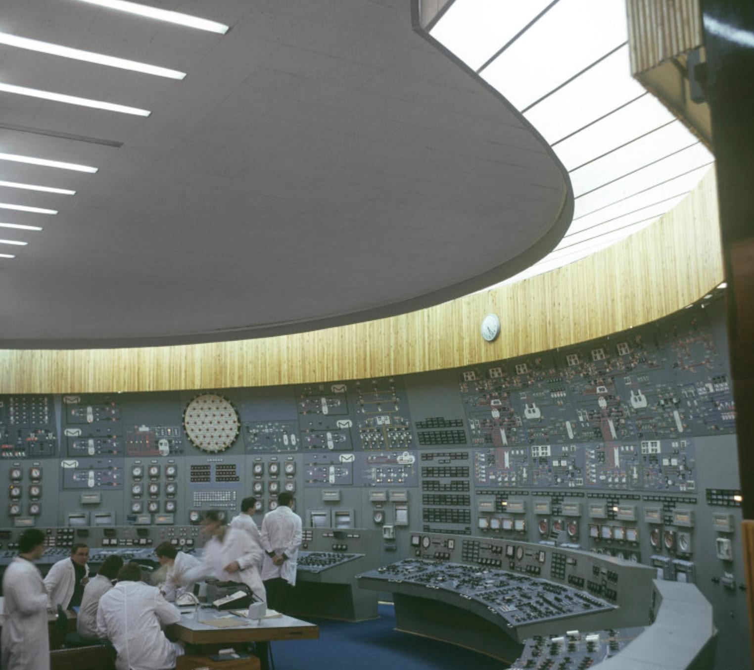 Russian nuclear power plant control rooms - photos - HomemadeTools.net