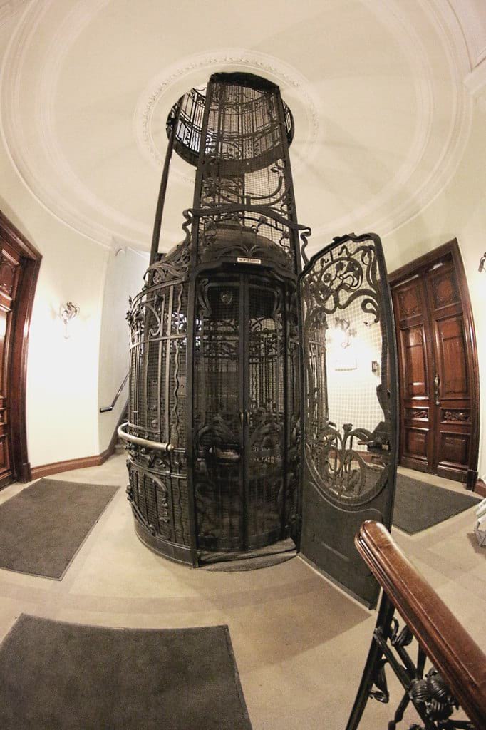 Steam-powered elevator - photos - HomemadeTools.net