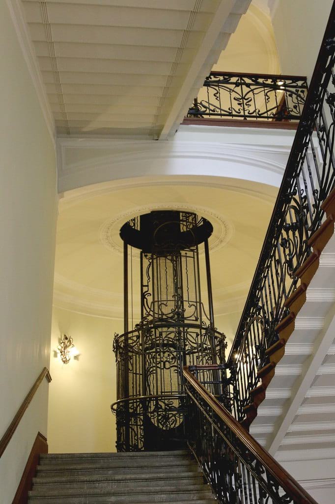Steam-powered elevator - photos - HomemadeTools.net